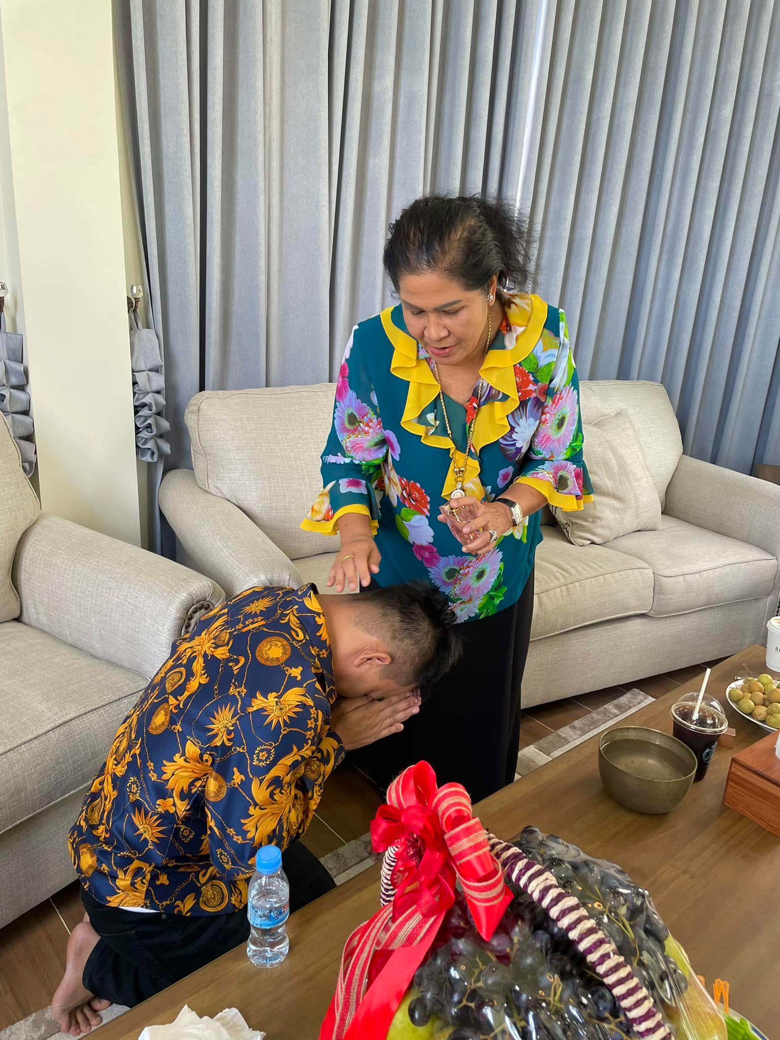 Hun Sen's Sister Files Official Complaint Over Social Media Spat